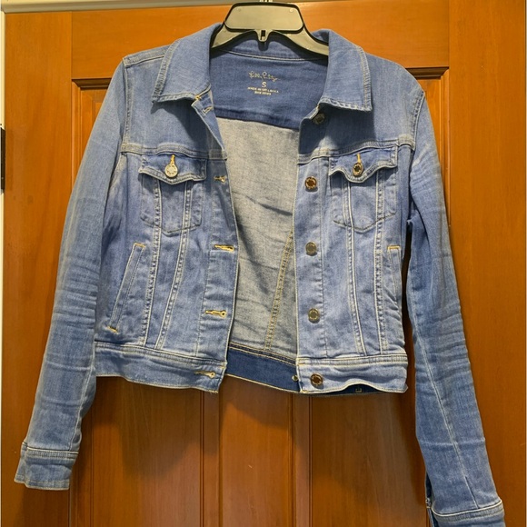 Lilly Pulitzer | Jackets & Coats | Lilly Pulitzer Seaspray Denim Jacket ...